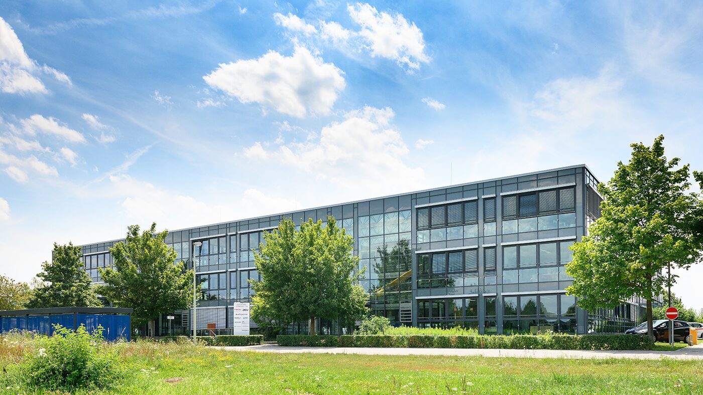 Erfolgsgeschichte im Elektronik-Großhandel: CVS & Intertec